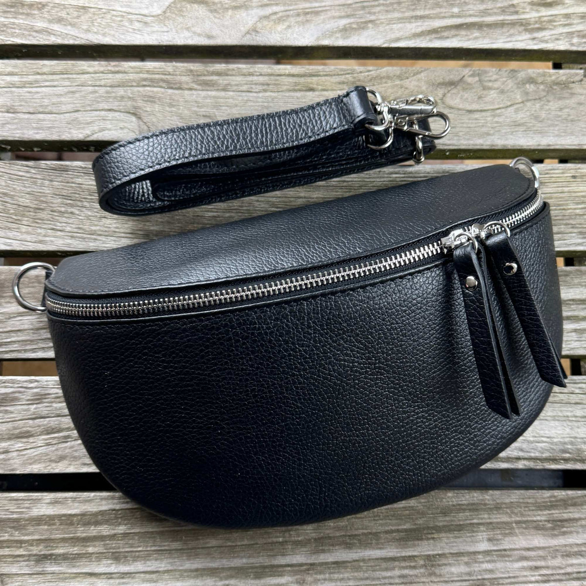 Bauchtasche Damen Schwarz - Klassiker aus Leder – MAONI
